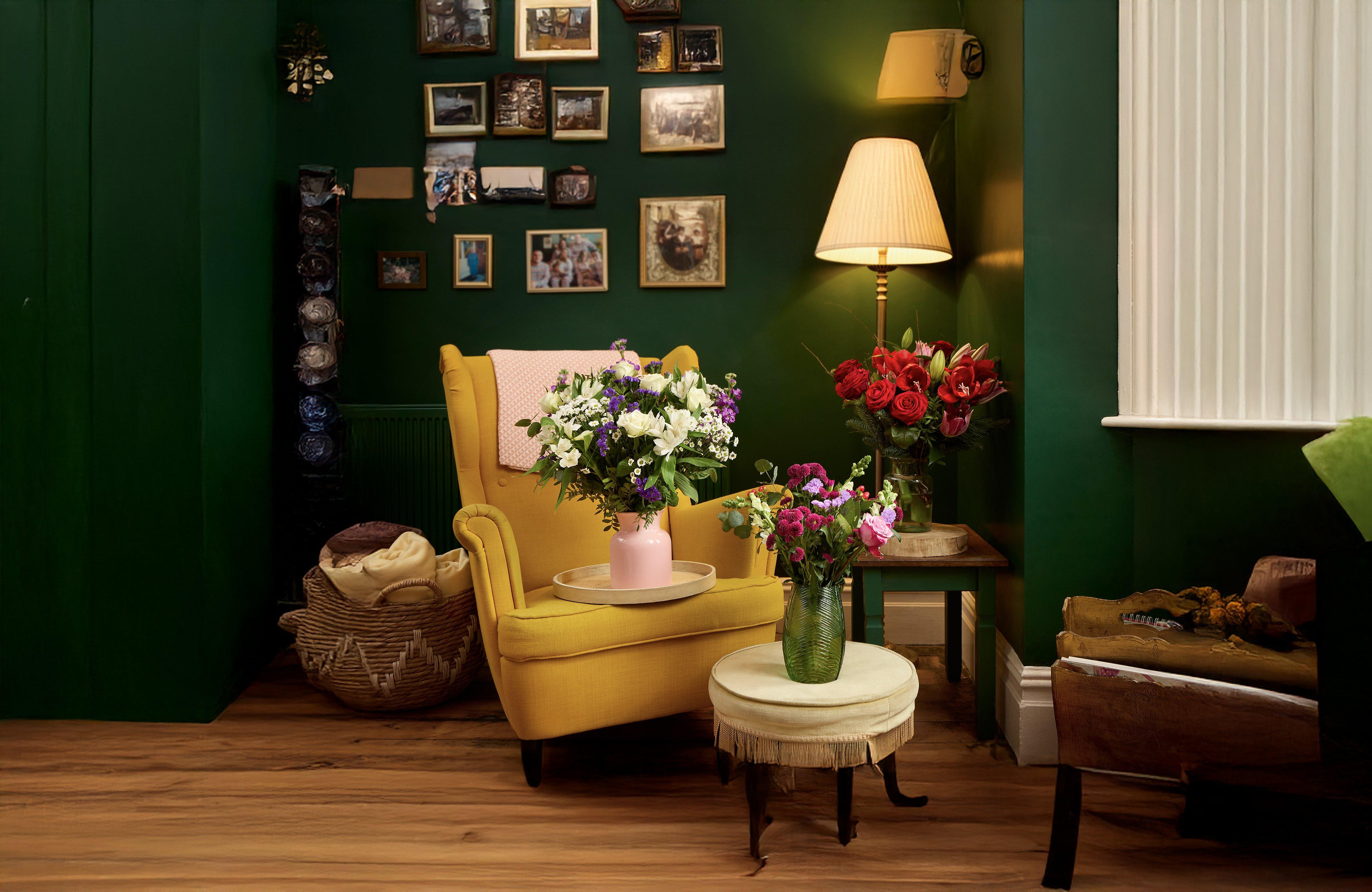 Interflora Christmas Shop | Christmas Done Beautifully | Interflora Ireland
